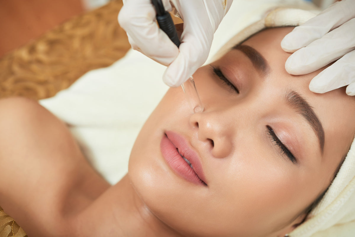 ¿Qué Tratamientos Para Reafirmar el Rostro Existen? | DS Laboratories – DS Laboratories - Mexico